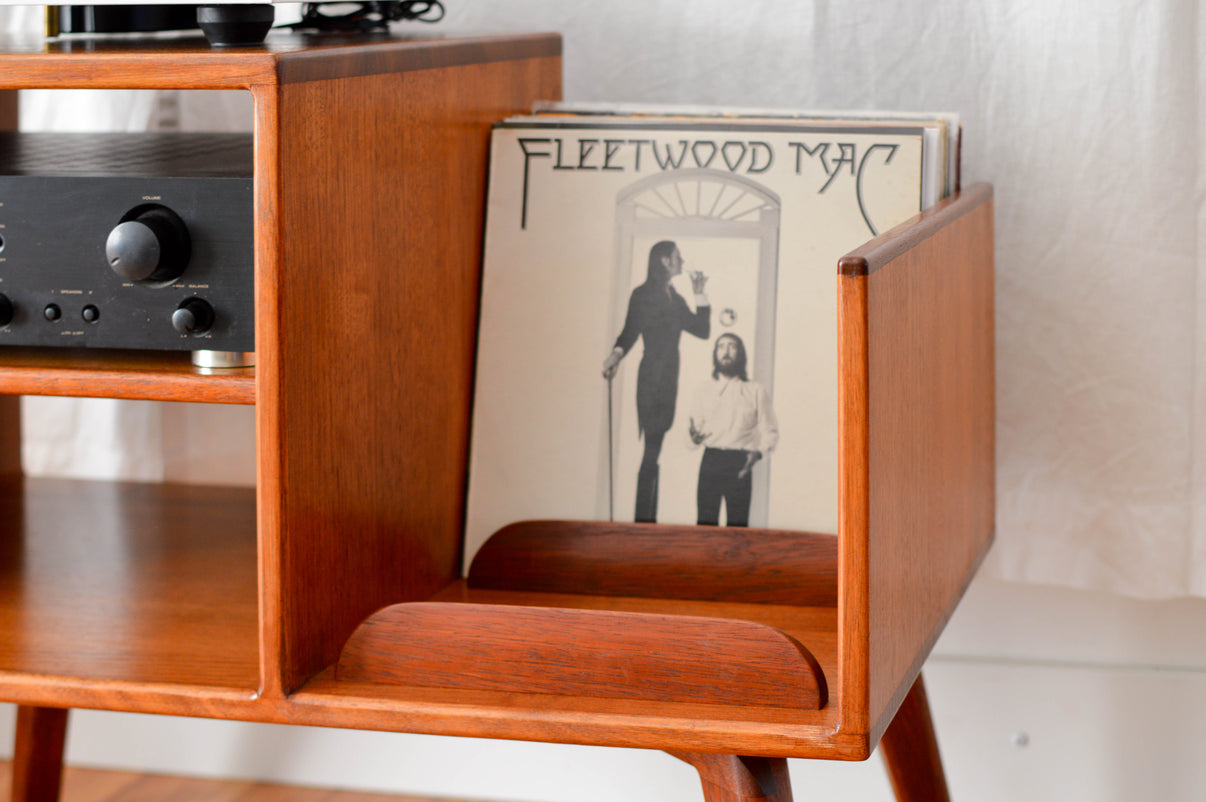 Tasmanian Oak Low Turntable Stand with Vinyl storage ...